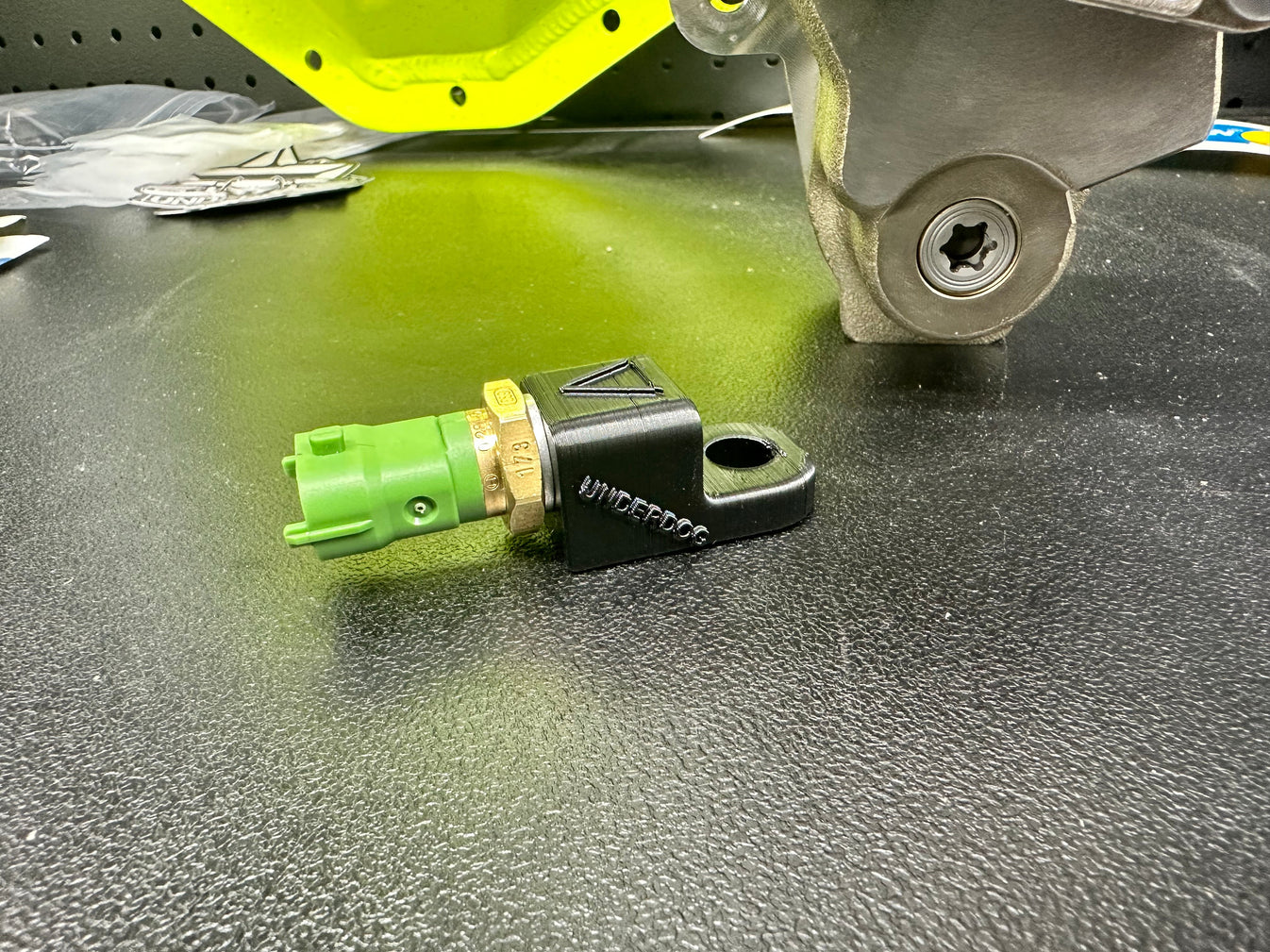 Fuel Temp Sensor Mounting Bracket for CP3 Swapped LML Duramax – Natural ...